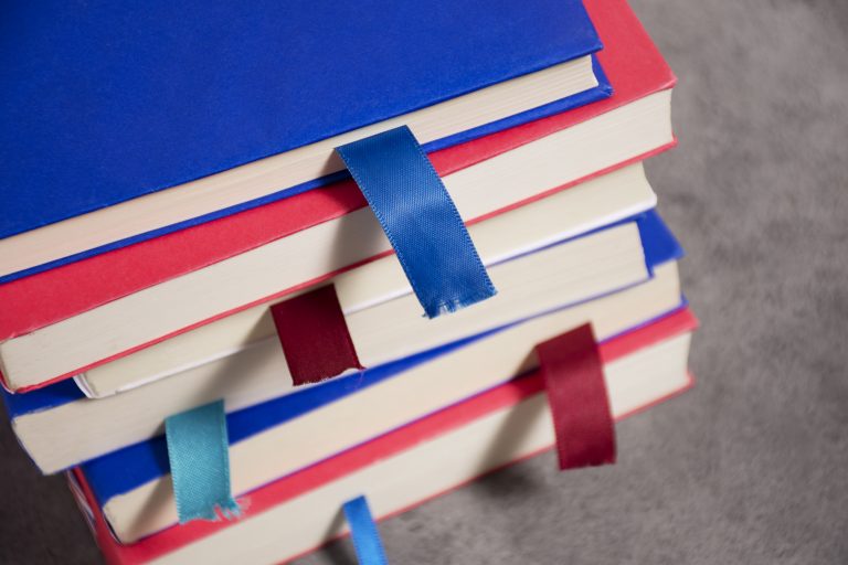 Must-Read Political Books for Enthusiasts and Scholars